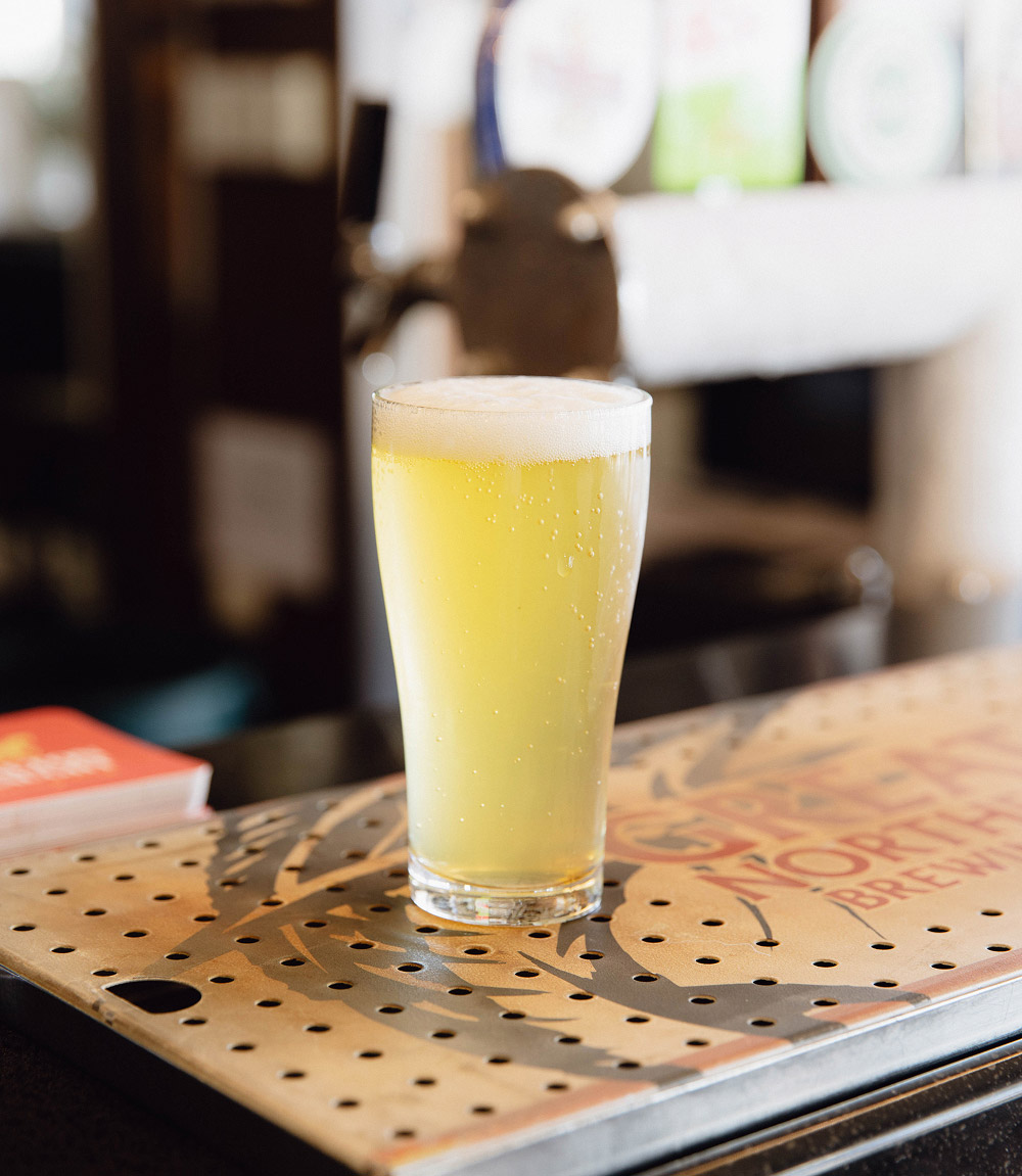 Metung Hotel – Waterfront Pub and Bistro in Metung