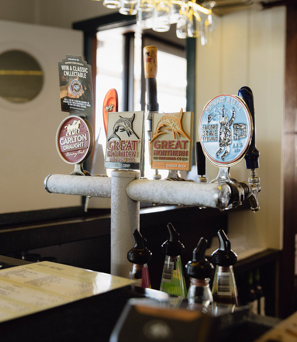 Metung Hotel – Waterfront Pub and Bistro in Metung